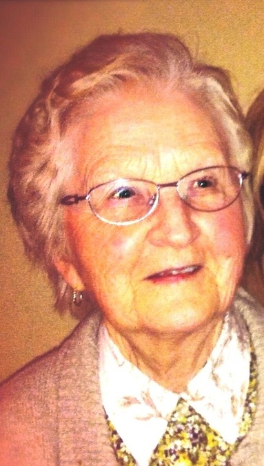 Amanda Lloyd Obituary - Grimsby, ON | Stonehouse-Whitcomb Funeral Home