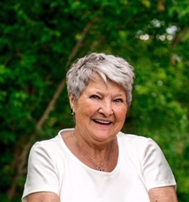 Helga Kneifel Obituary - Stoney Creek, ON | Smith's Funeral Home