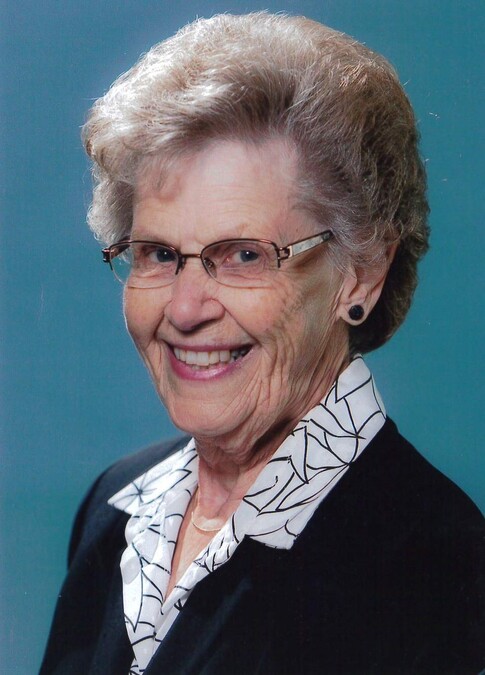 Joan Higgins Obituary - Burlington, ON | Smith's Funeral Home